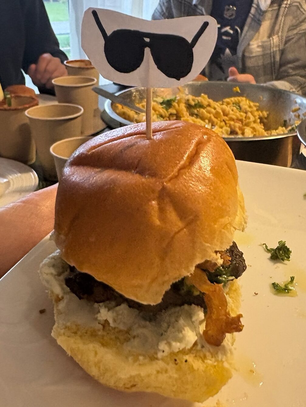 Burger Wars: Battle for the Burger of the Day - Come for Dinner
